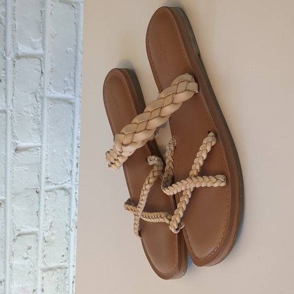 Universal Thread | Shoes | Universal Thread Hilda Braided Strappy ...